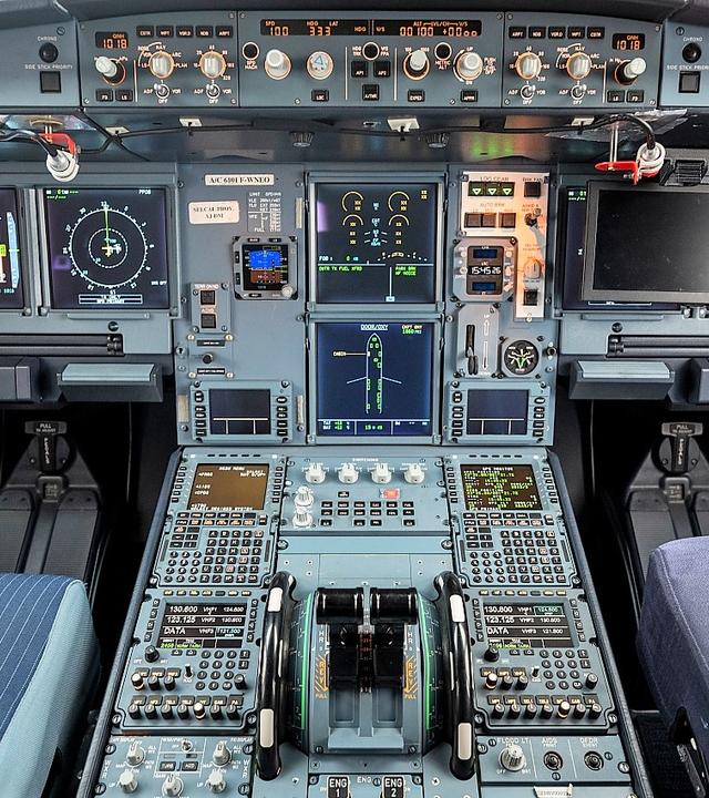 Light Cockpit SATCOM (LCS) | Airbus